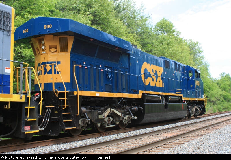 CSX 690